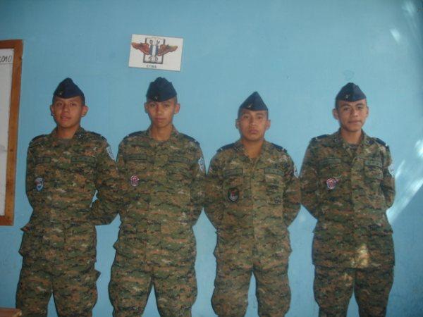 TECNOGUERREROS: kaibiles de Guatemala!!!
